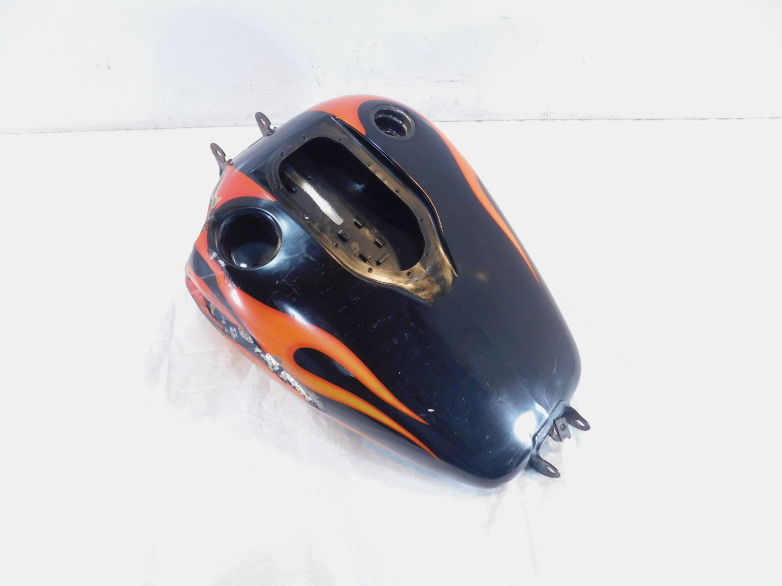 10-17 Harley Davidson Dyna Wide Glide Black w/ Flame Fuel Gas Tank - D